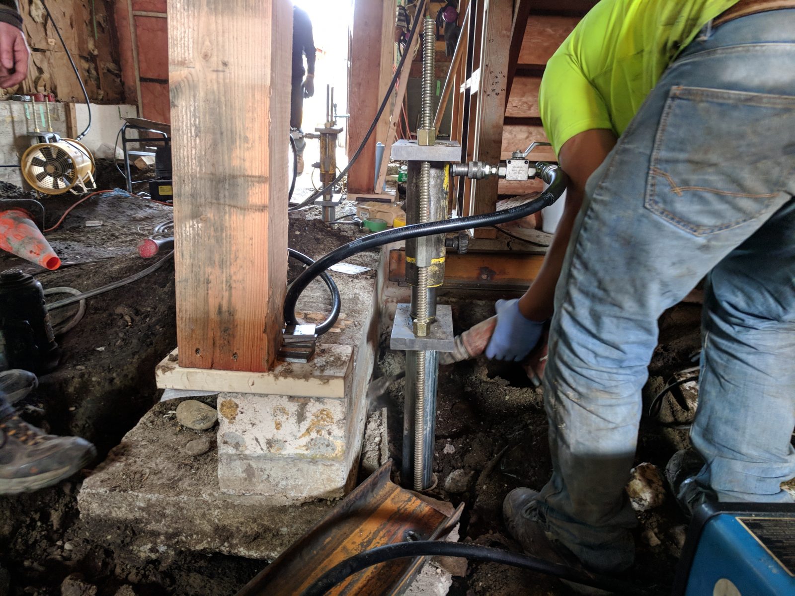 Lifting Sunken Foundation - 18.5 Inch Lift | True Level